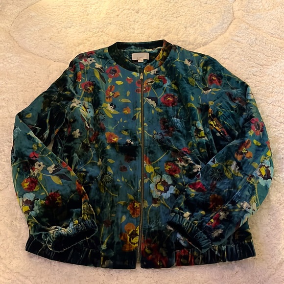 LOFT | Jackets & Coats | Loft Velvet Bomber Jacket Medium Like New ...